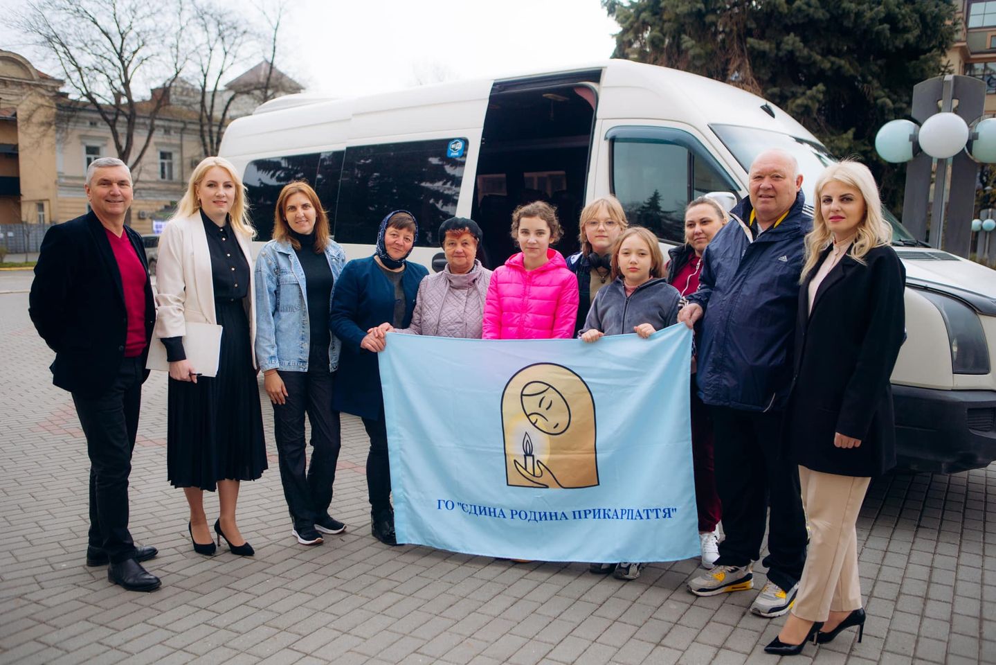 13 родин полеглих захисників вирушили на відпочинок у Закарпаття